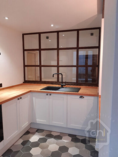 Rians : Appartement 4 pièces à louer