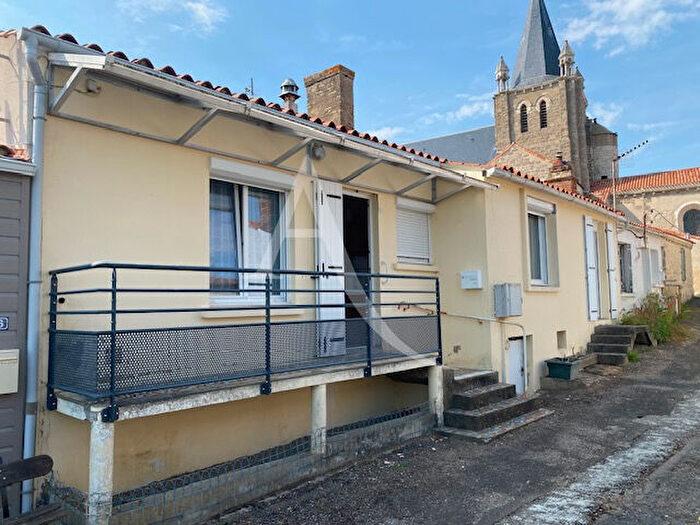 Maisons à vendre et appartements à louer - 1