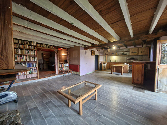 Maison à vendre - Murat-sur-Vèbre - 6 pièces - 4 chambres