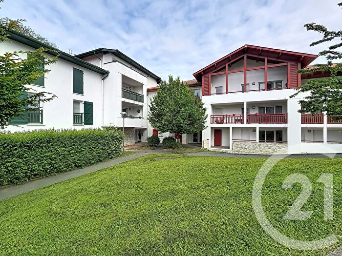 Saint-Pierre-dIrube : Appartement 3 pièces à vendre