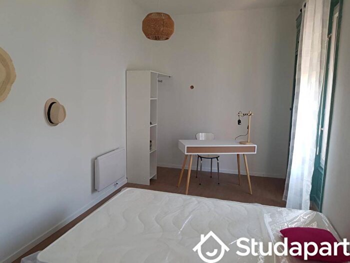 Appartement à louer - Clermont-Est, Roanne - 1 pièce - 1 chambre