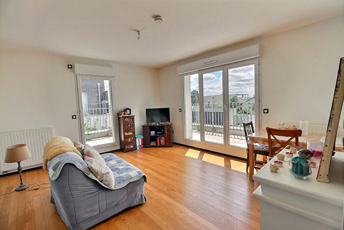 Appartement à vendre - Romainville, Centre-ville - 2 pièces - 1 chambre