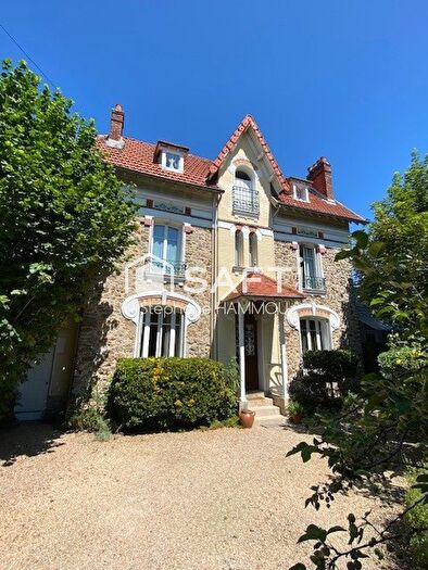 Maison à vendre - La Ferté-sous-Jouarre - 6 pièces - 4 chambres