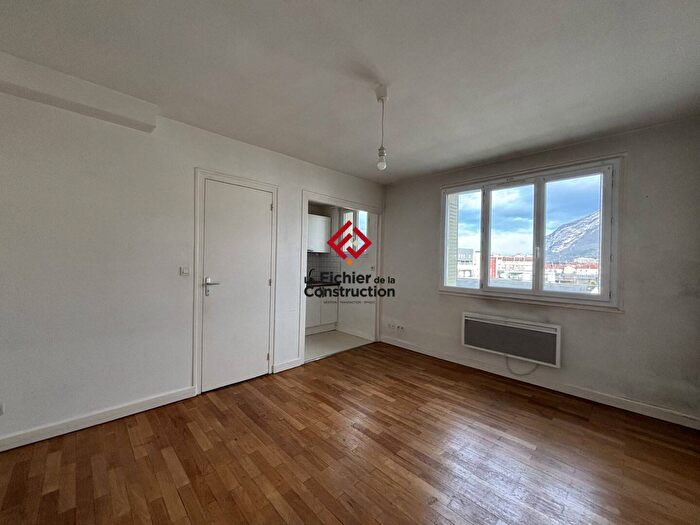 Appartement à louer - Allies-Clos dOr, Grenoble - 1 pièce