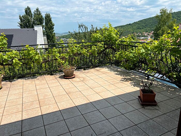 Maison à vendre - Romagnat - 7 pièces - 5 chambres