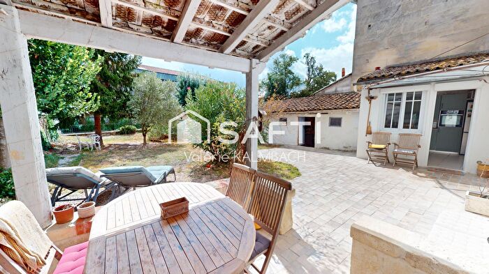 Cognac, Saint-Jacques : Maison 7 pièces à vendre