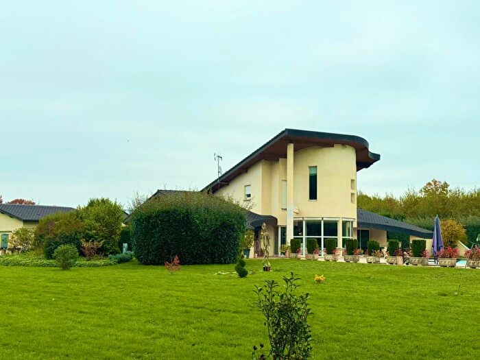 Maison à vendre - Bourg-en-Bresse, Grande Reyssouze, Grand Challes - 6 pièces - 4 chambres