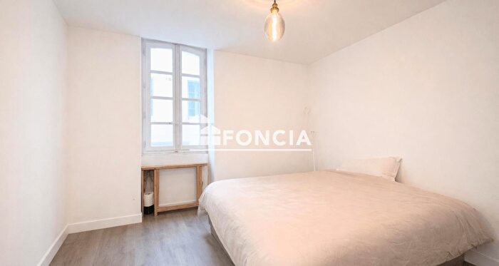 Appartement à vendre - Villeneuve-lès-Avignon, Centre-ville, Stade - 2 pièces - 1 chambre