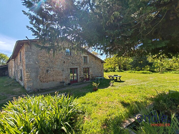 Maison 6 pièces à vendre à Ceaux-en-Couhé