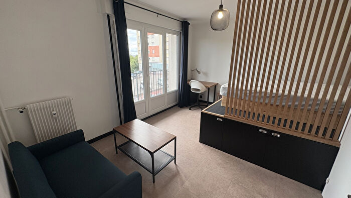Appartement 1 pièce à Limoges, CHU, à louer