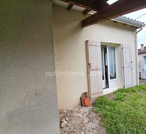 Maison 3 pièces à Ruelle-sur-Touvre, à vendre
