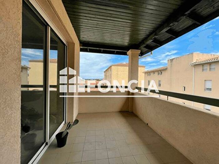 Appartement à louer - Argensol, Orange - 2 pièces - 1 chambre