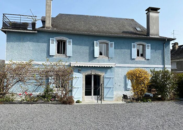 Maison à vendre - Oloron-Sainte-Marie - 4 pièces - 3 chambres