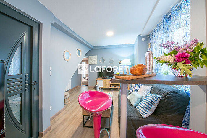 Appartement à vendre - Moret-sur-Loing - 2 pièces - 1 chambre