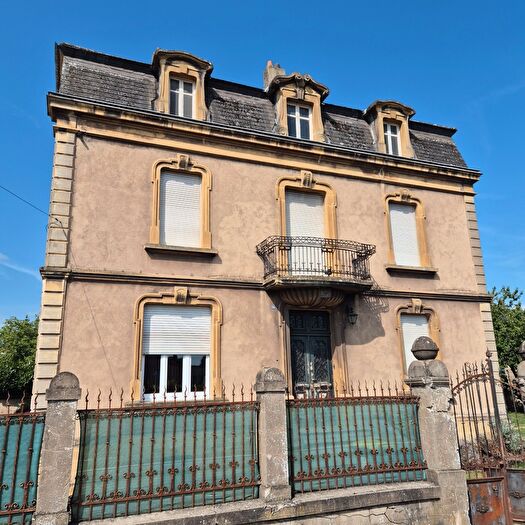 Maison à vendre - Uckange - 7 pièces - 5 chambres