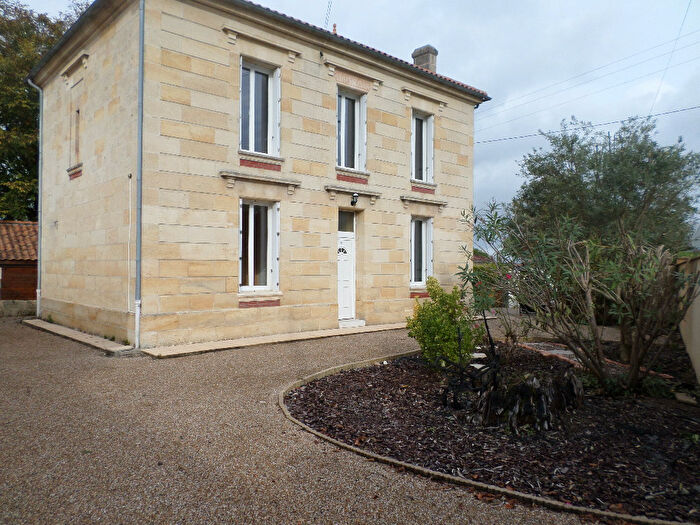 Aubie-et-Espessas - Maison 5 pièces à louer
