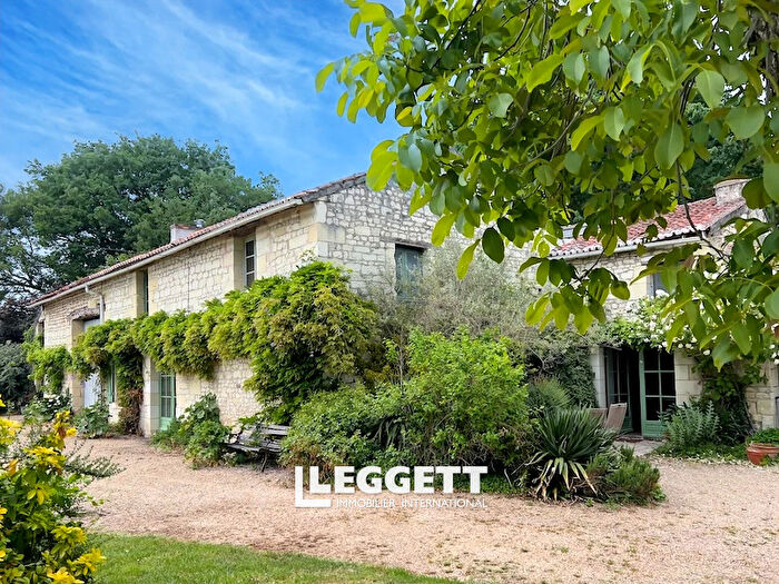 Les Trois-Moutiers - Maison 6 pièces à vendre