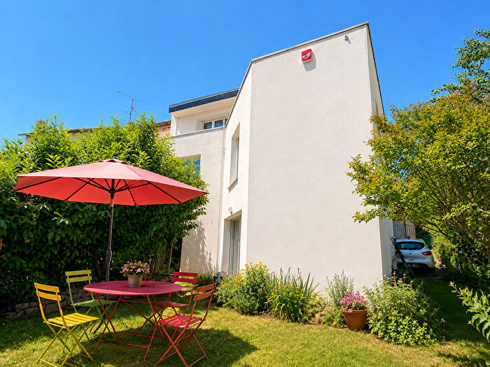 Maison 8 pièces à vendre - Chamalières, Hauteurs de Chamalières, Les Savarounes