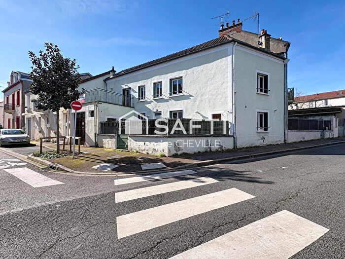 Maison à vendre - Vichy, Champ Capelet - 4 pièces - 3 chambres