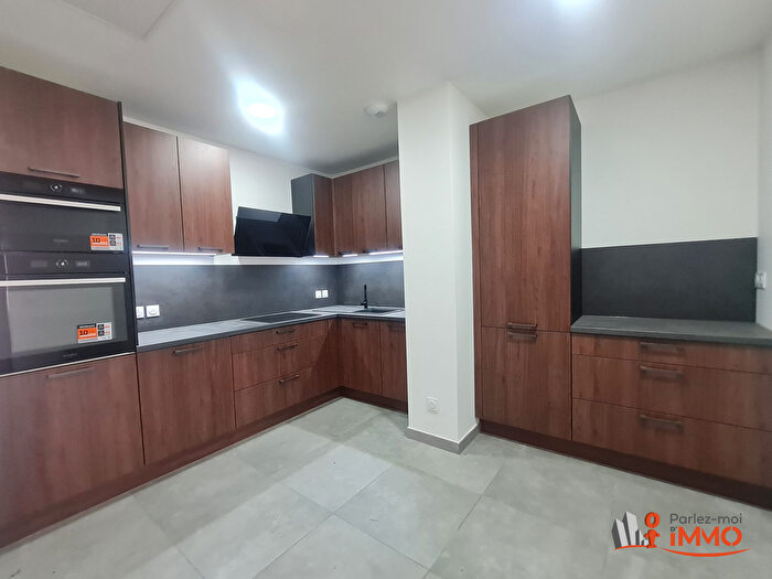 Appartement 4 pièces à Saint-Étienne, à vendre