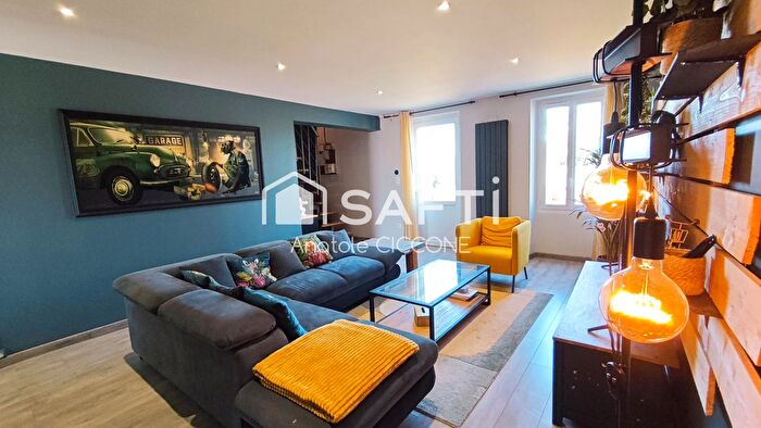 Maison à vendre - Sainte-Croix-du-Mont - 6 pièces - 4 chambres