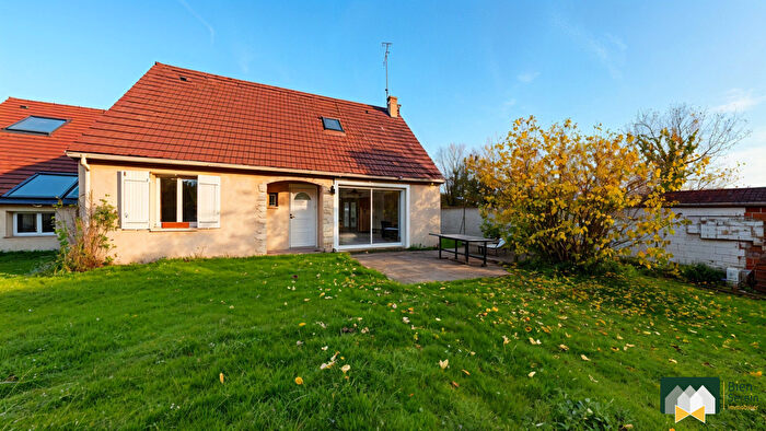 Maison à vendre - Bailleau-Armenonville - 5 pièces - 3 chambres