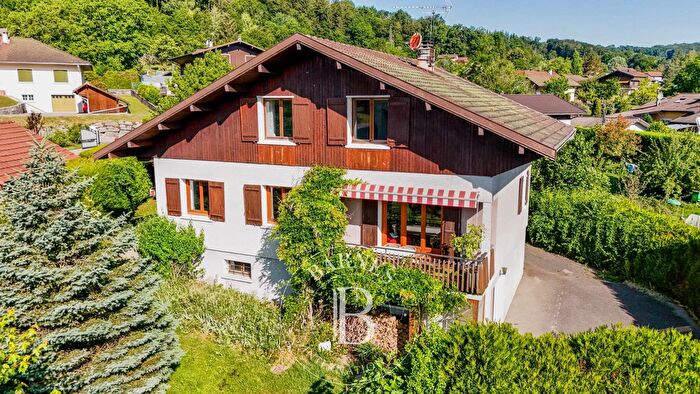 Maison 7 pièces à vendre à Saint-Martin-Bellevue