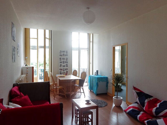Appartement à louer - Bordeaux, Victor Hugo - 3 pièces - 2 chambres