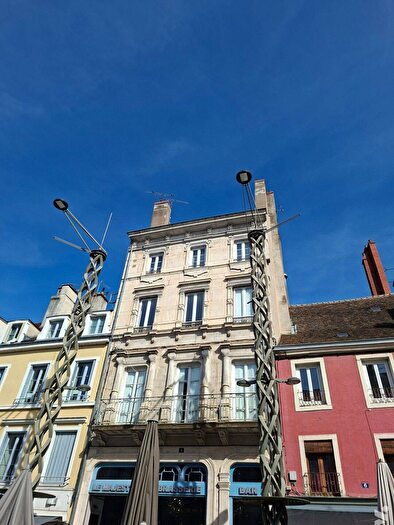 Appartement à louer - Chalon sur Saone - 4 pièces - 2 chambres