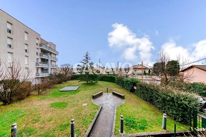 Appartement à vendre - Décines-Charpieu, Centre-ville - 3 pièces - 2 chambres