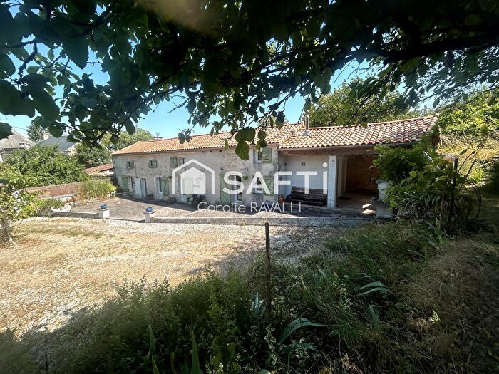 Fouquebrune - Maison 3 pièces à vendre
