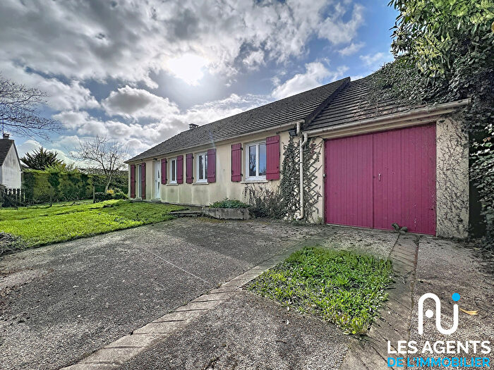 Maison à vendre - Meung-sur-Loire - 5 pièces - 4 chambres