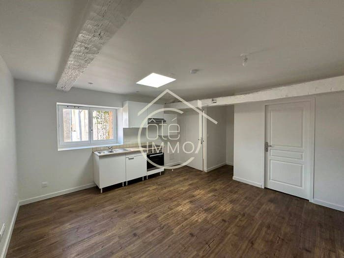 Sainte-Foy-la-Grande : Appartement 3 pièces à louer