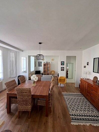 Appartement à louer - Ancien Hôpital, Béziers - 3 pièces - 2 chambres