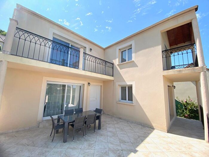 Maison à vendre - La Falaise - 5 pièces - 4 chambres