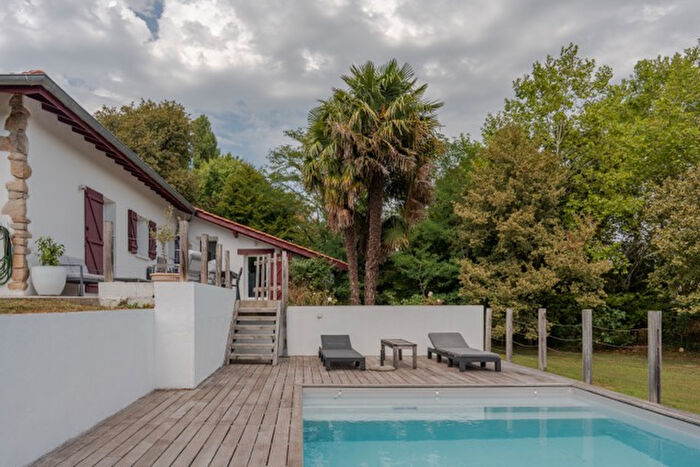 Maison 6 pièces à vendre à Urcuit