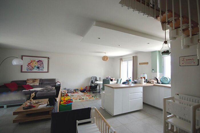 Saint-Vivien - Maison 4 pièces à vendre