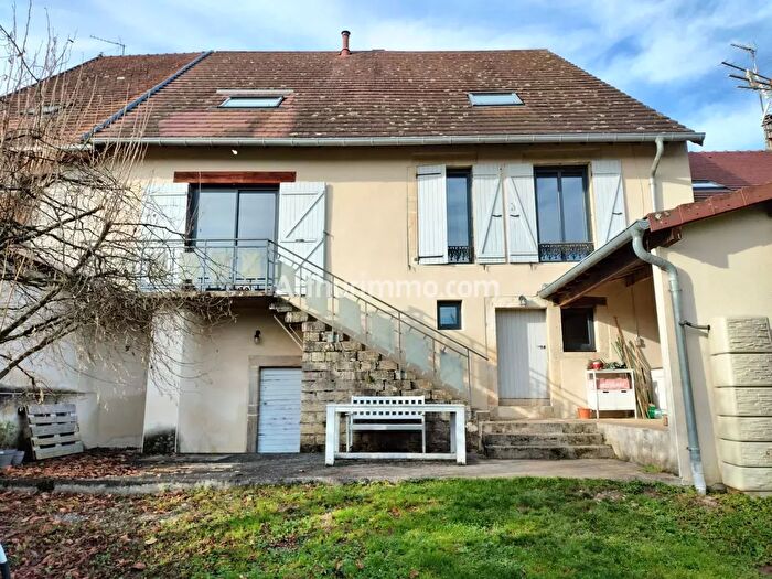 Maison à vendre - Domblans - 6 pièces - 4 chambres