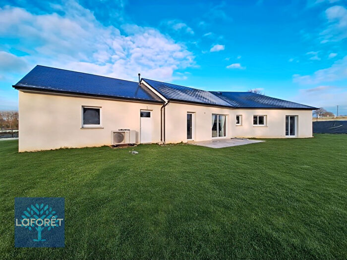 Maison à vendre - La Selle-en-Luitré - 6 pièces - 3 chambres