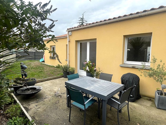 Maison 4 pièces à Saint-Colomban, à vendre