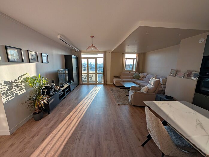 Appartement à vendre - Bois-Colombes, Jean Mermoz - 4 pièces - 3 chambres