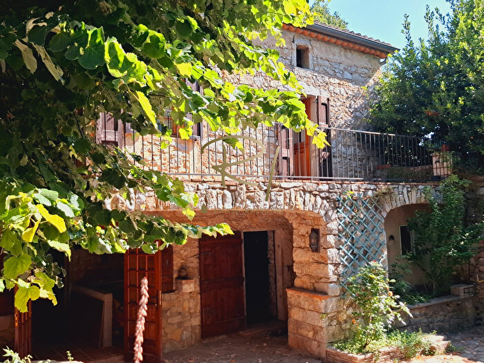 Maison à vendre - Saint-André-de-Cruzières - 8 pièces - 3 chambres