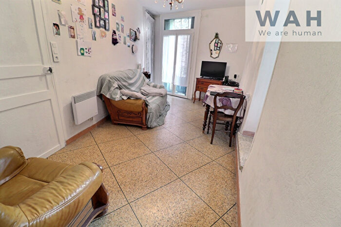 Maison à vendre - Saint-Jean-de-Fos - 6 pièces - 4 chambres