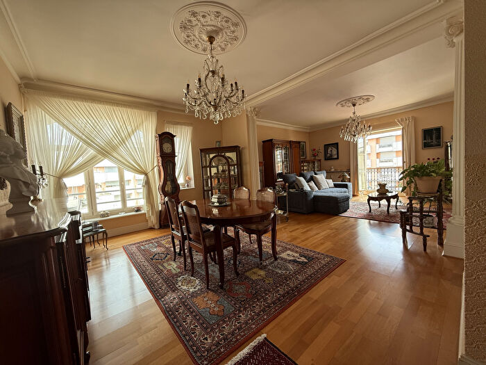 Appartement 4 pièces à Vichy, Thermal, à vendre