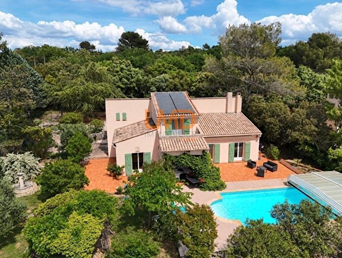 Saint-Maximin-la-Sainte-Baume : Maison 7 pièces à vendre