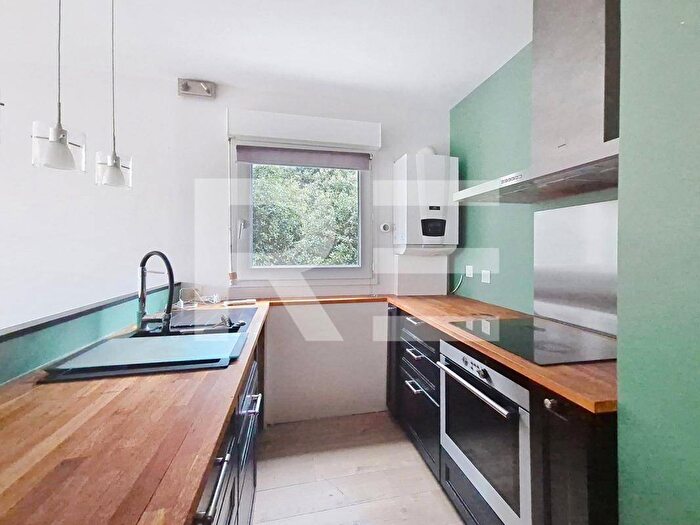 Appartement à louer - Arènes, Nîmes - 3 pièces - 2 chambres