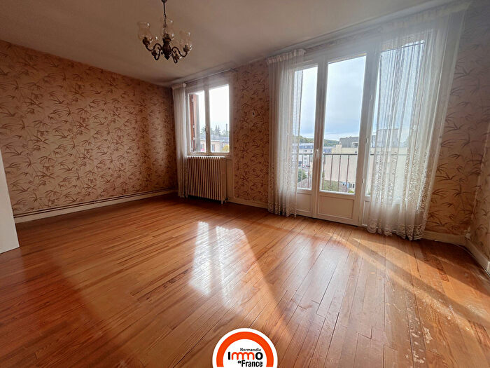 Appartement à vendre - Évreux, Centre-ville - 4 pièces - 3 chambres