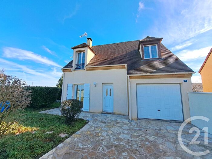 Maison à louer - Le Malesherbois - 5 pièces - 3 chambres