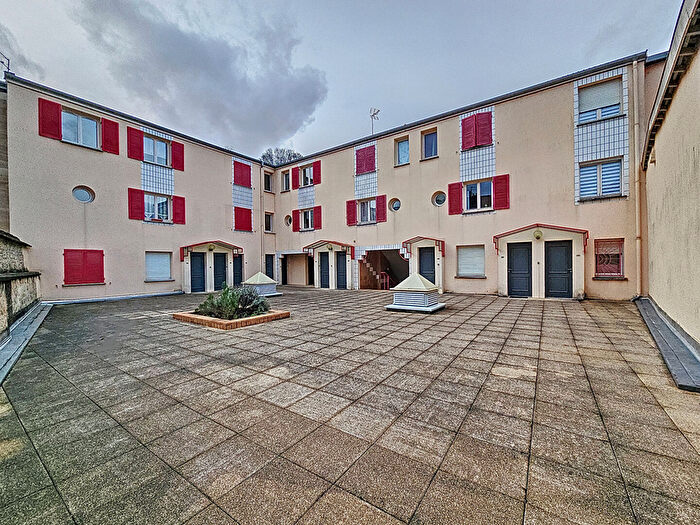 Appartement à vendre - Bar-le-Duc, Centre-ville - 4 pièces - 3 chambres