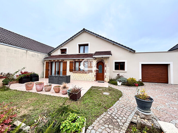 Maison à vendre - La Ville-du-Bois - 6 pièces - 4 chambres